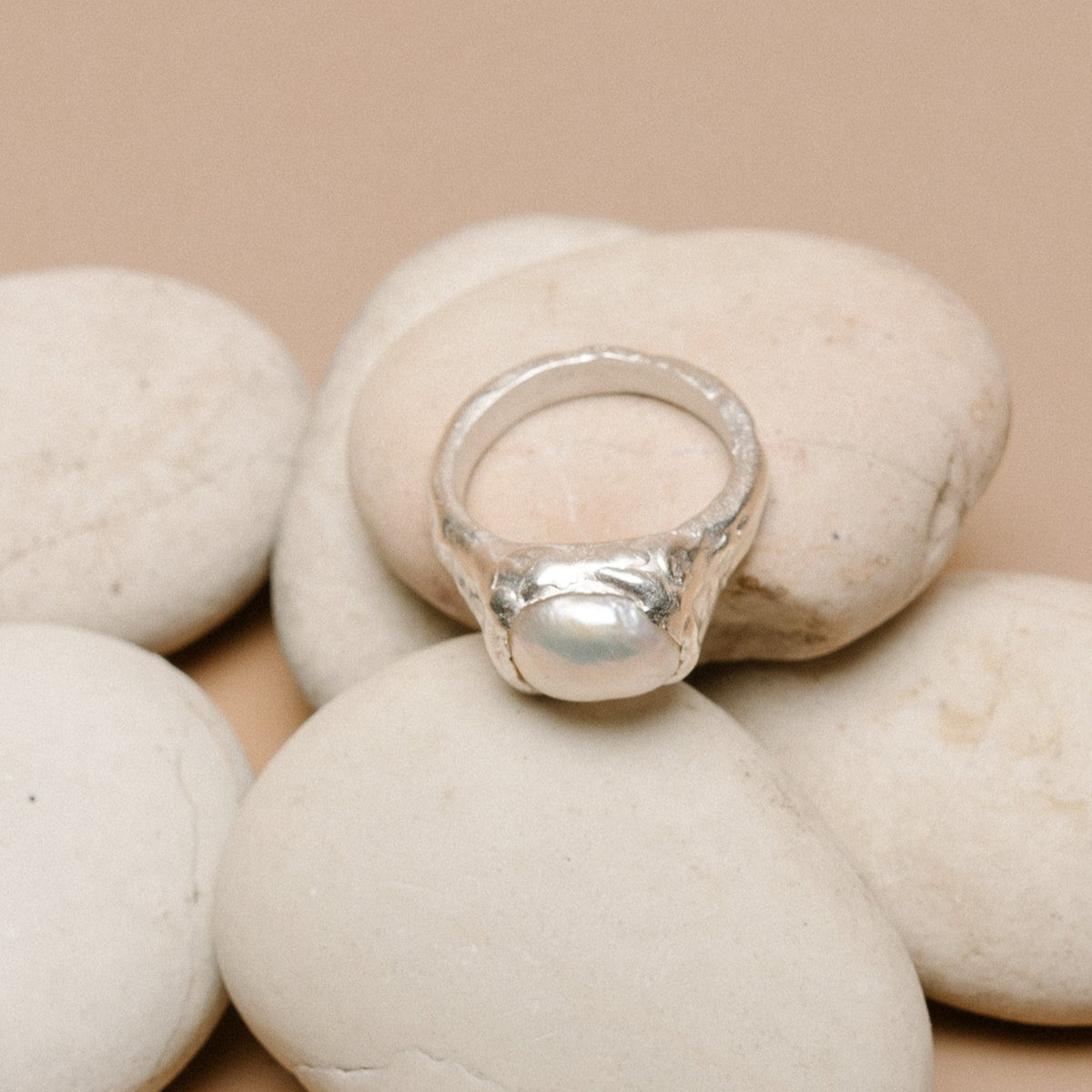 ISOLA RING